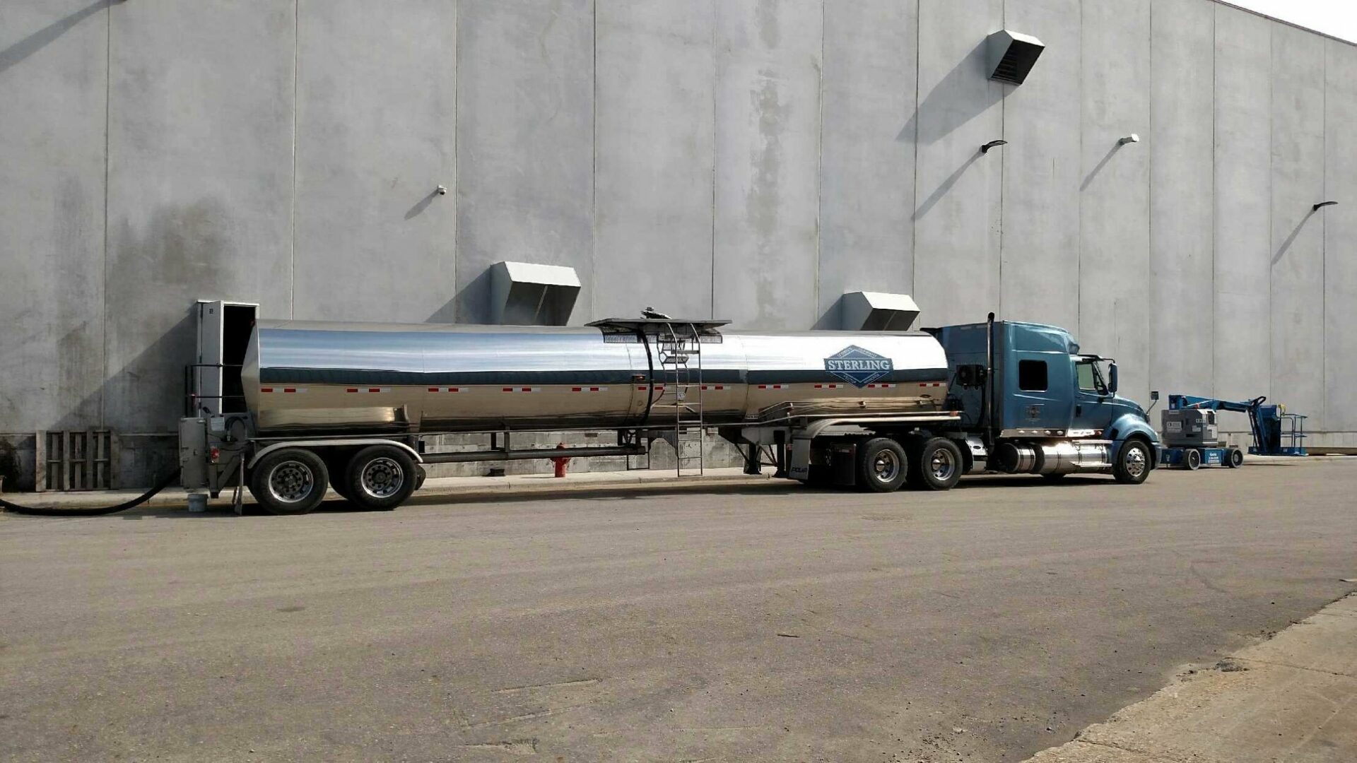 About Us - Sterling Logistics, LLC